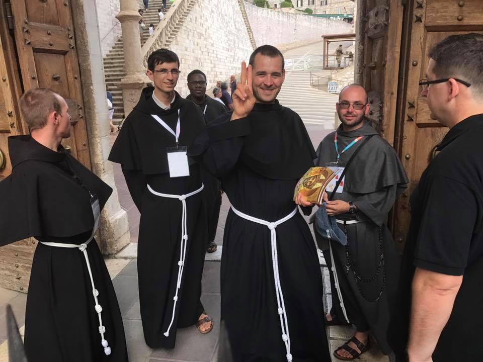 Quando i frati vanno per il mondo... - Vocazione Francescana